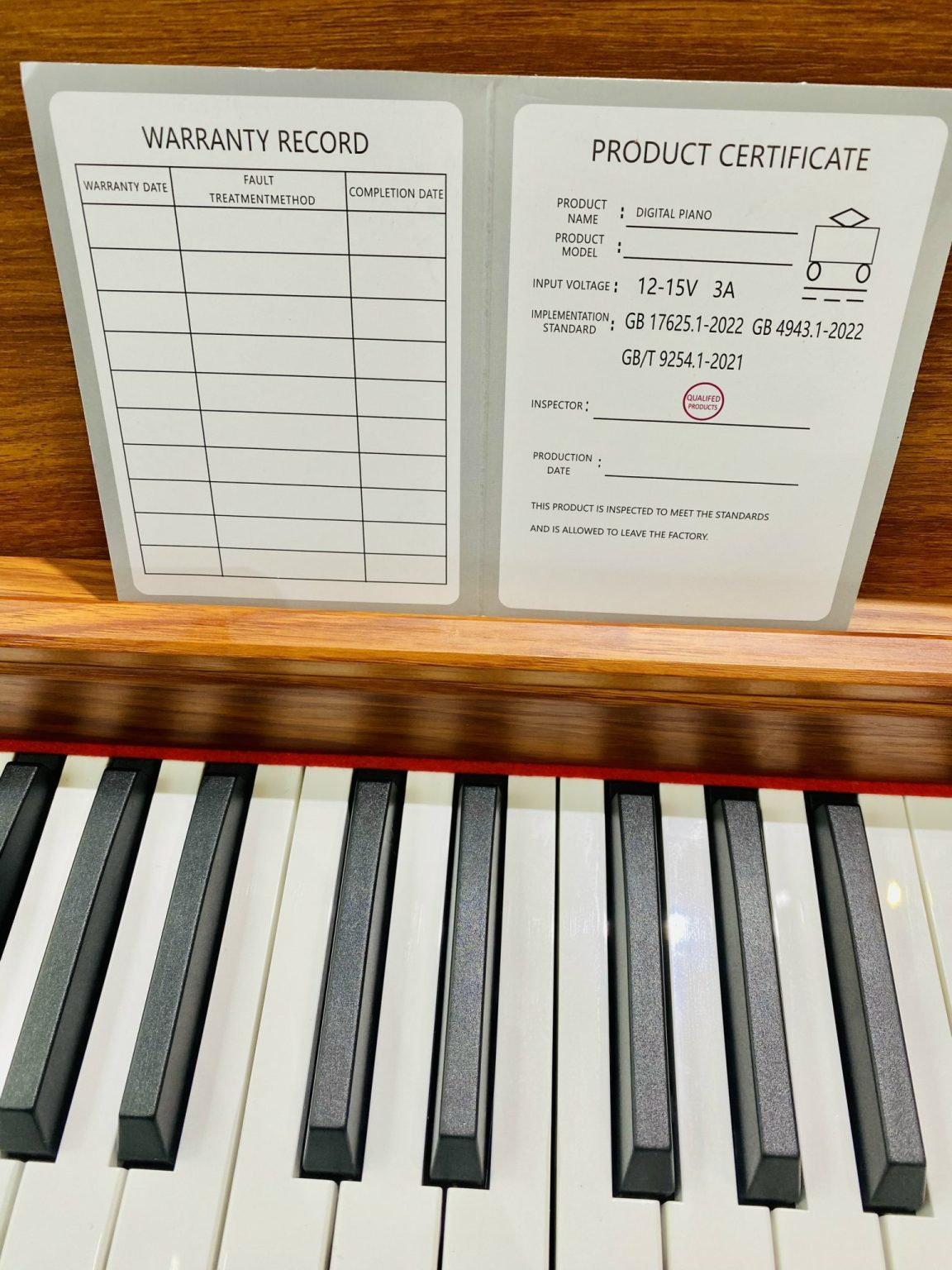 Piano Điện Victor VT02 Vàng
